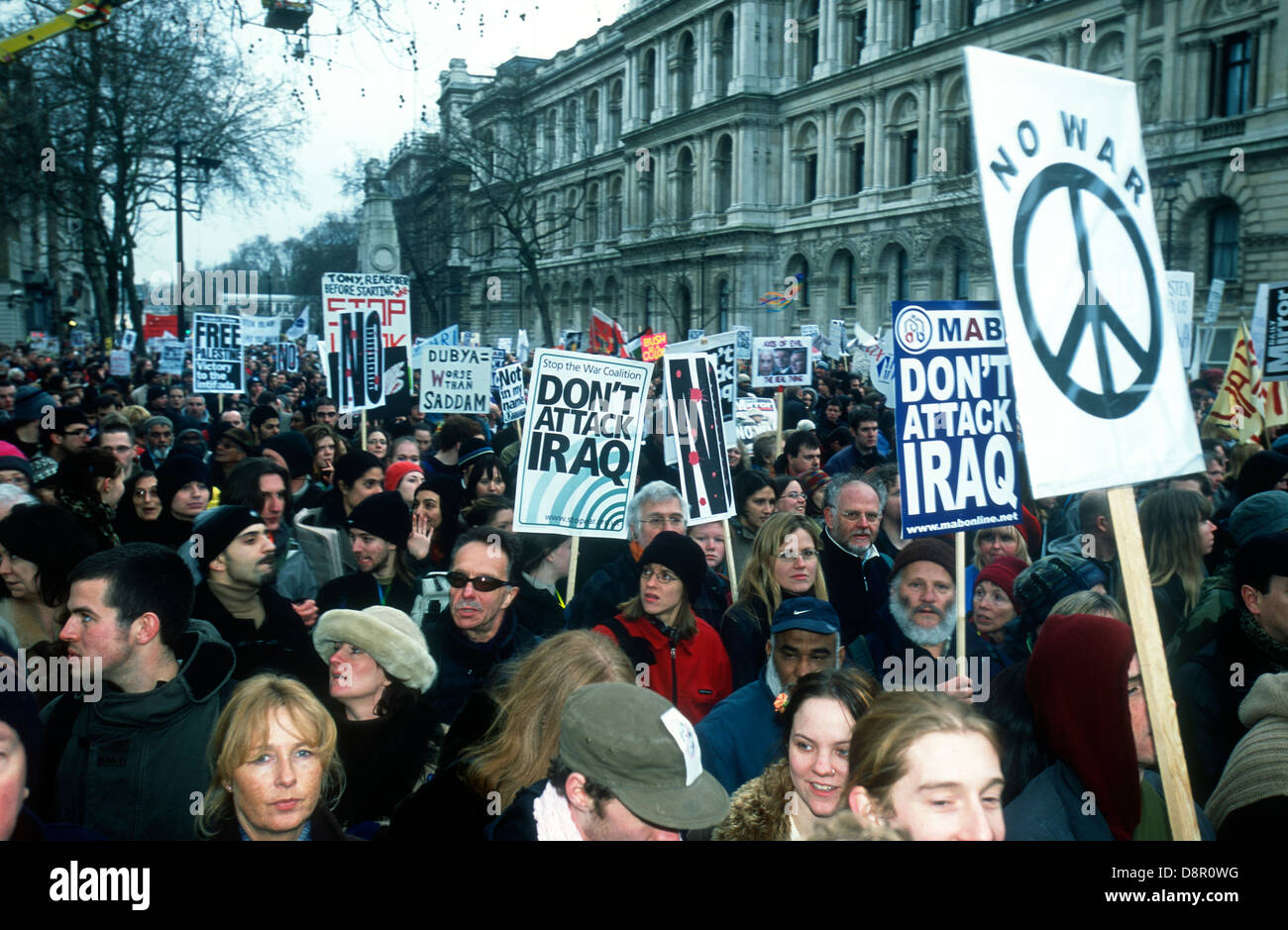Iraq war march london 2003 hi-res stock photography and images - Alamy