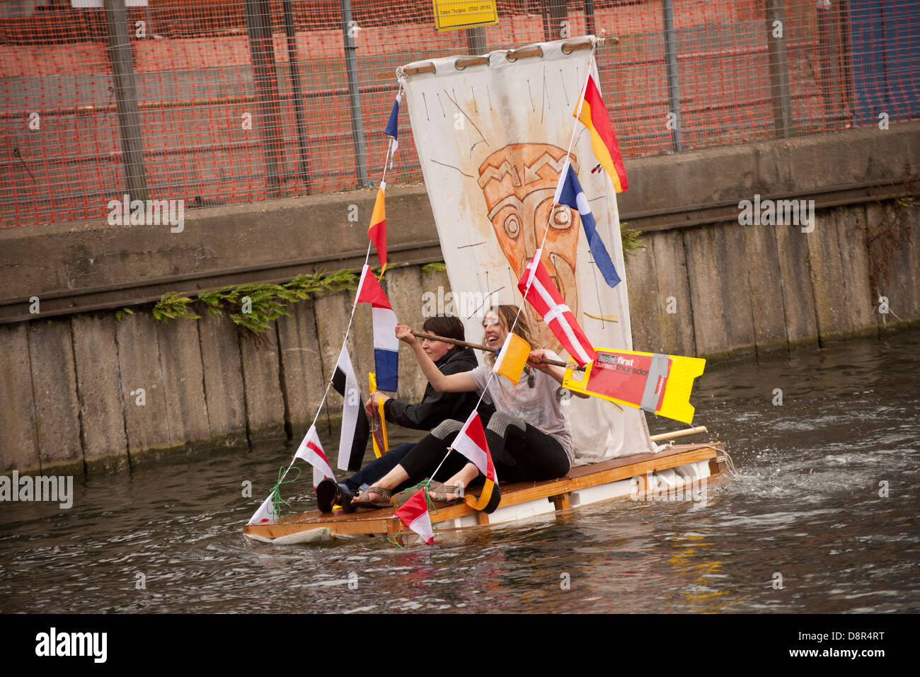 4th Annual Regents Canal Raft Race, Bow, London, Britain - 25 Sep 2011 ...