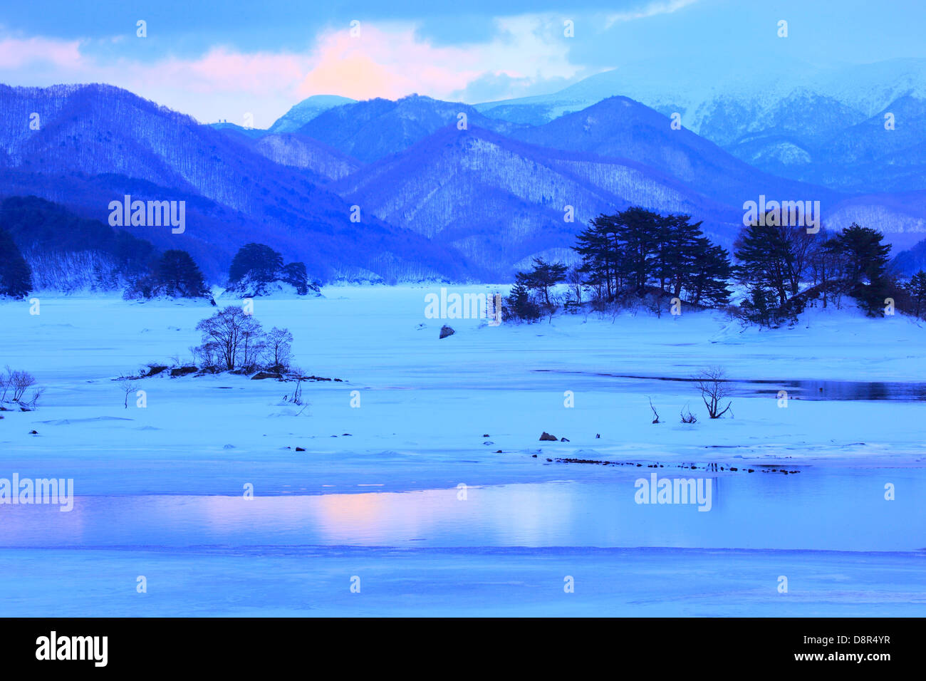 Lake Akimoto, Fukushima Prefecture Stock Photo - Alamy