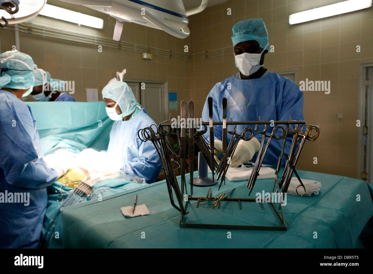 SURGERY IN AFRICA Stock Photo - Alamy
