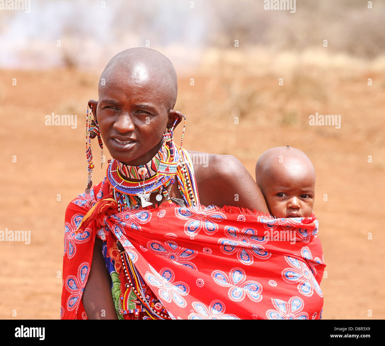 Masai woman and child Stock Photo - Alamy