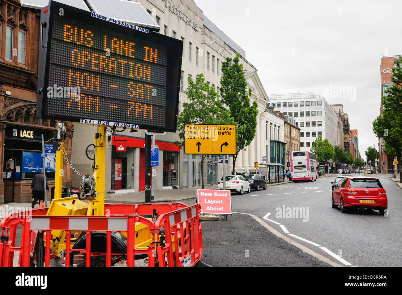 Bus drivers in new hi-res stock photography and images - Alamy