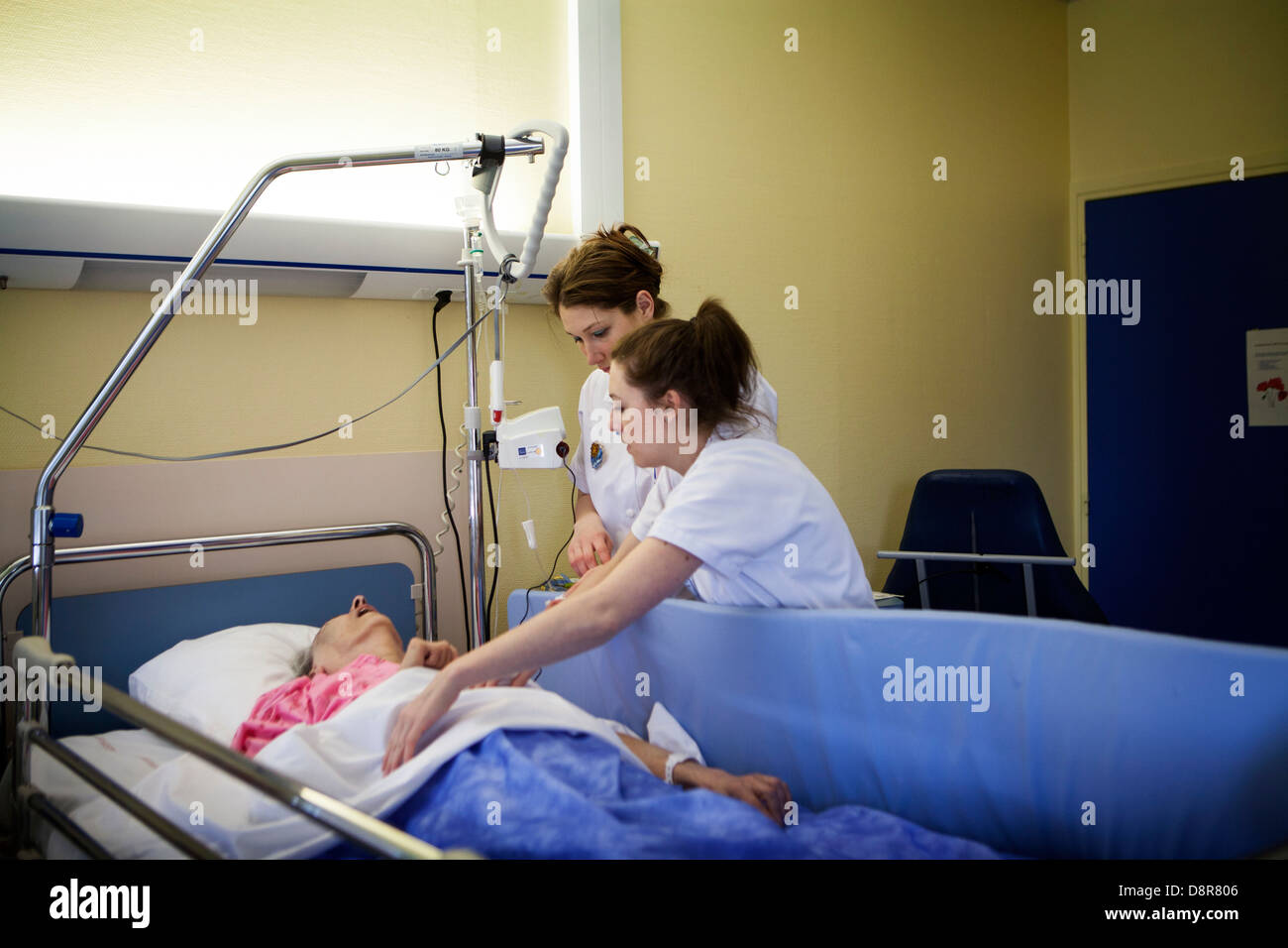 PALLIATIVE CARE UNIT Stock Photo - Alamy