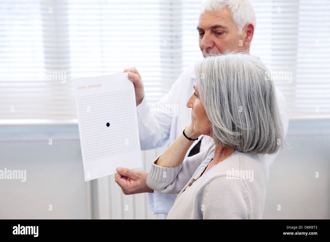Amsler grid test hi-res stock photography and images - Alamy