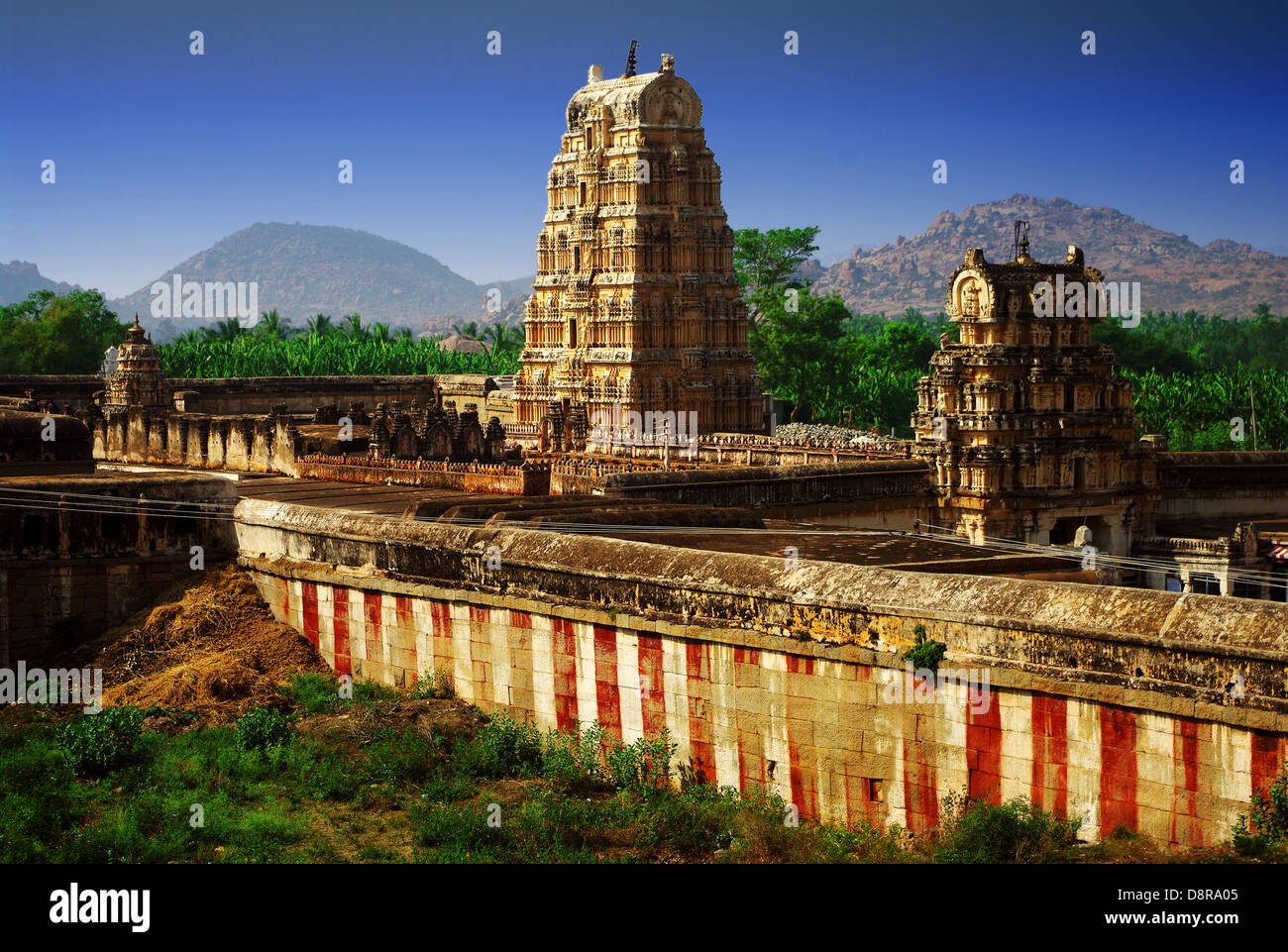 Hampi's main temple Stock Photo - Alamy