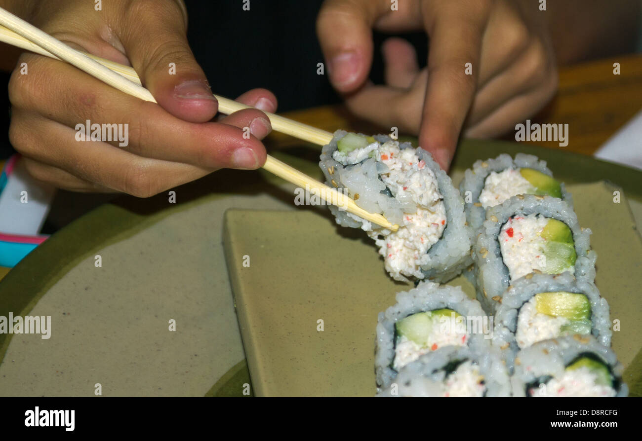 Using chopsticks hi-res stock photography and images - Alamy
