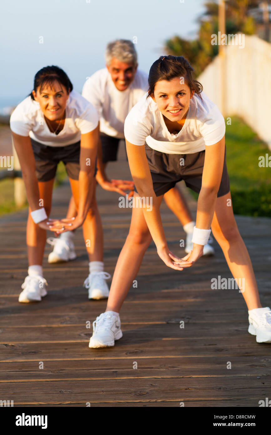 Healthy family outdoors hi-res stock photography and images - Alamy