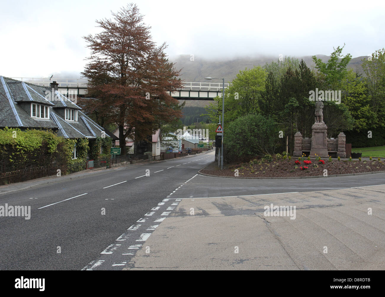 Crianlarich street scene Scotland May 2013 Stock Photo - Alamy