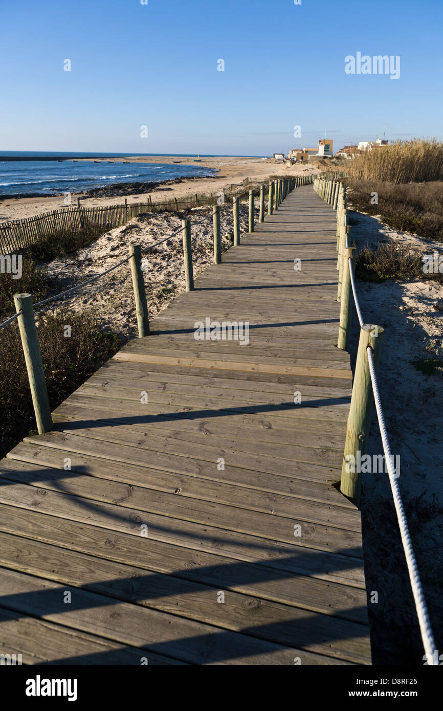 Walkway in Aguda beach, Vila Nova de Gaia Portugal Stock Photo - Alamy