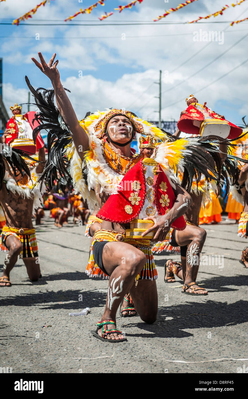Participants of the dance contest during the celebration of Dinagyang ...