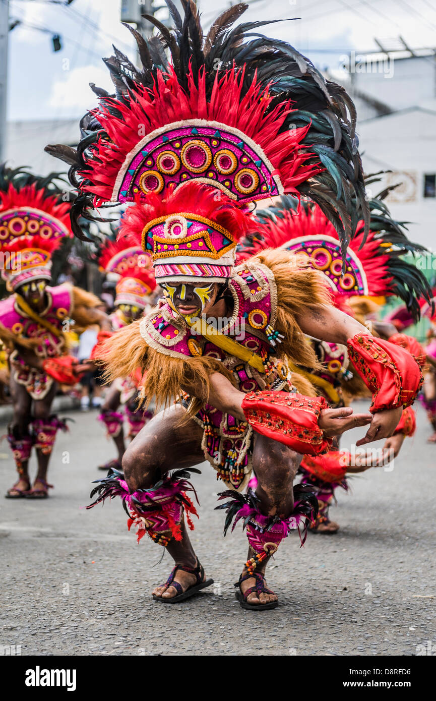 Participants of the dance contest during the celebration of Dinagyang ...