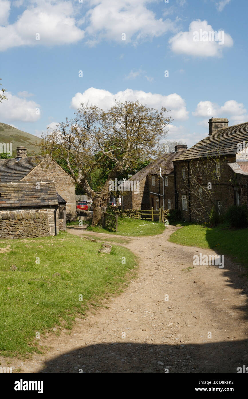 Pennine way footpath looking back to Edale, Derbyshire England Stock ...