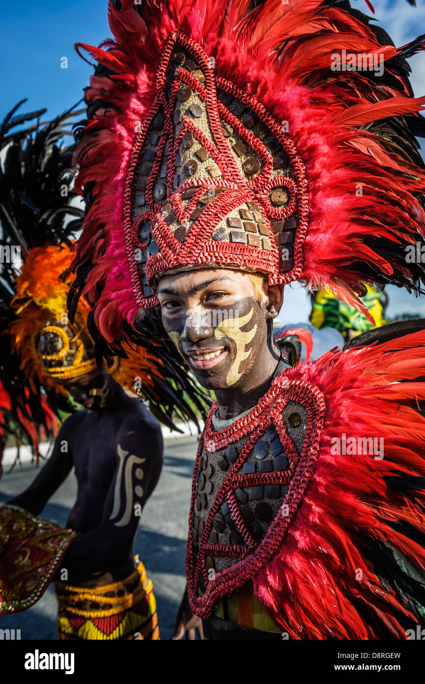 Participants of the dance contest during the celebration of Dinagyang ...