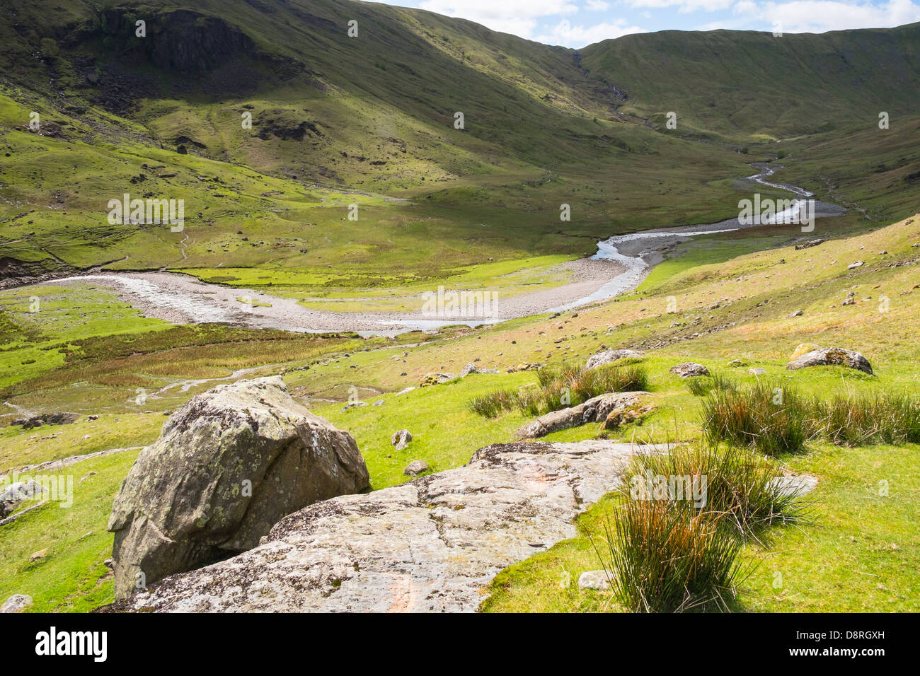 Looking towards Stonethwaite fell, Langstrath Beck in the Lake District ...