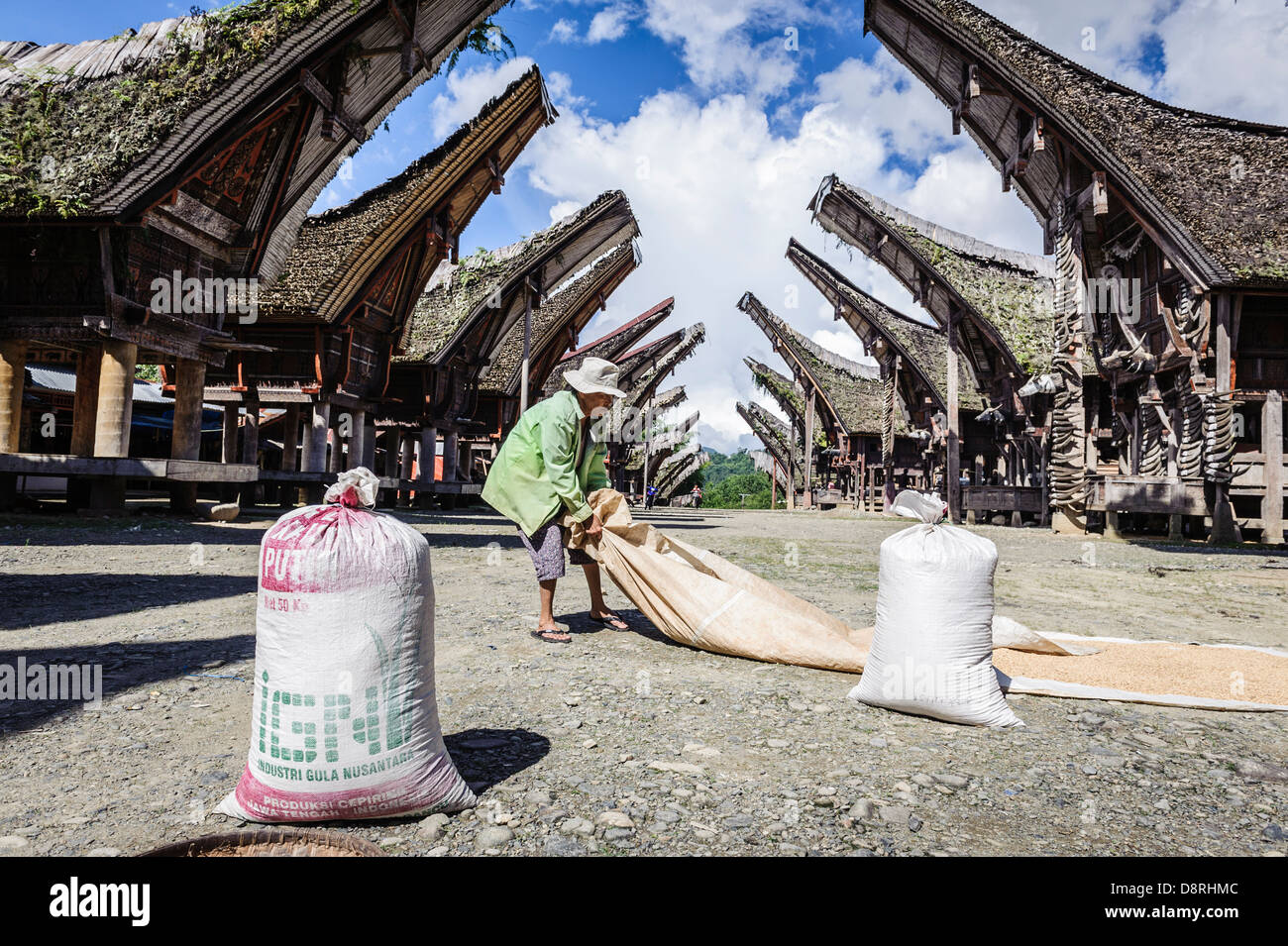 Indigenous indonesia food hi-res stock photography and images - Alamy
