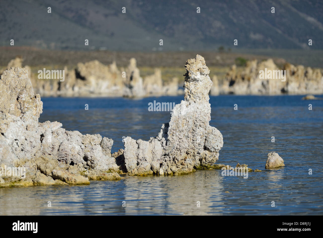 Mono lake tufa towers at south hi-res stock photography and images - Alamy