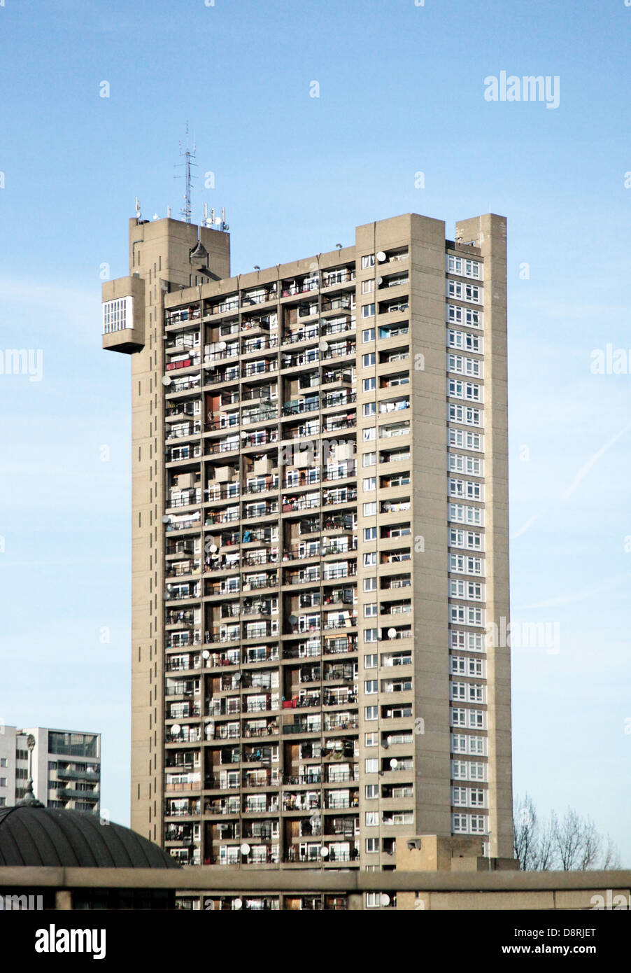 Flats london hi-res stock photography and images - Alamy