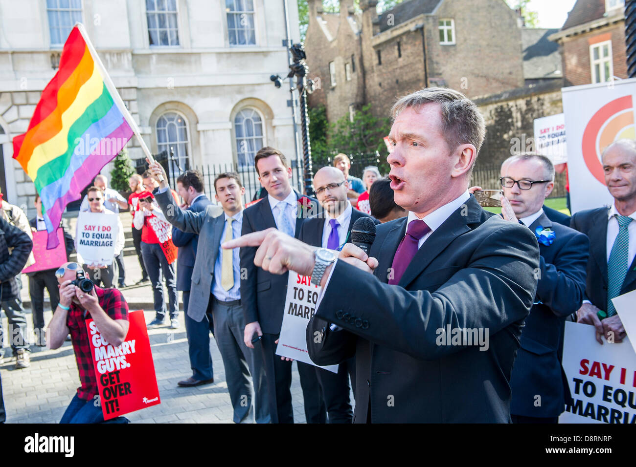 Gay mps hi-res stock photography and images - Alamy