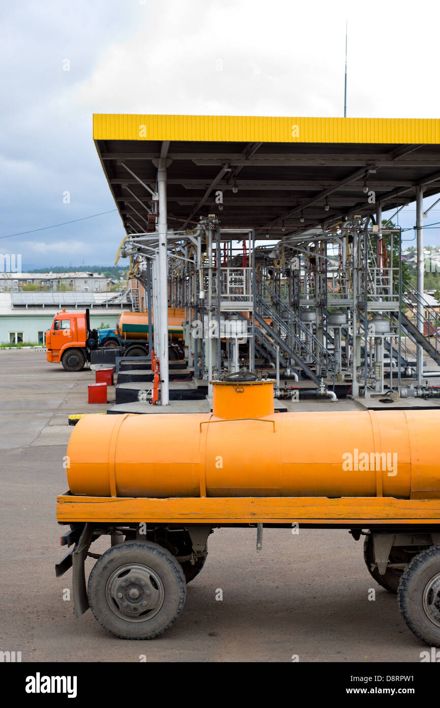 gas tank truck Stock Photo - Alamy