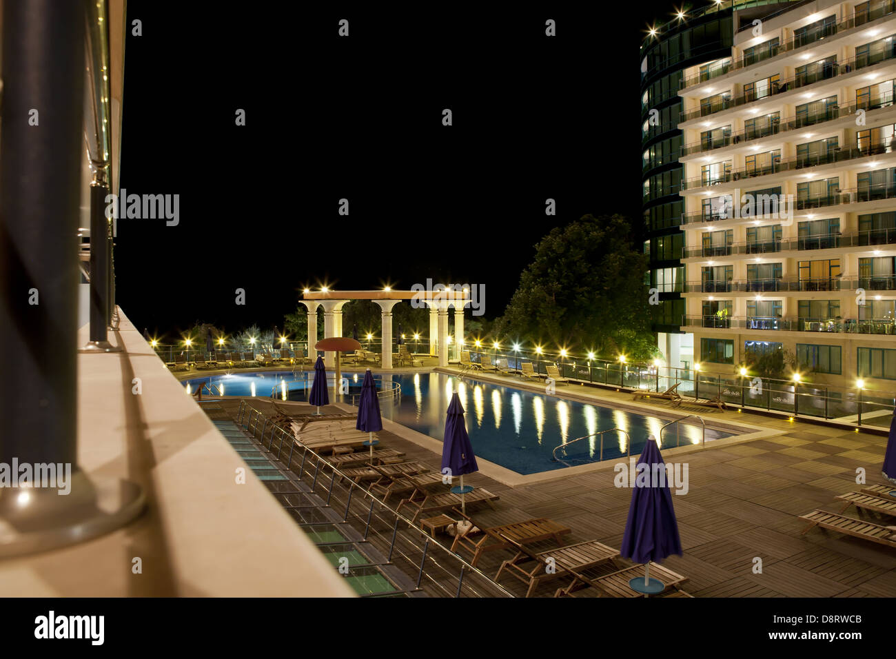 Hotel night exterior hi-res stock photography and images - Alamy