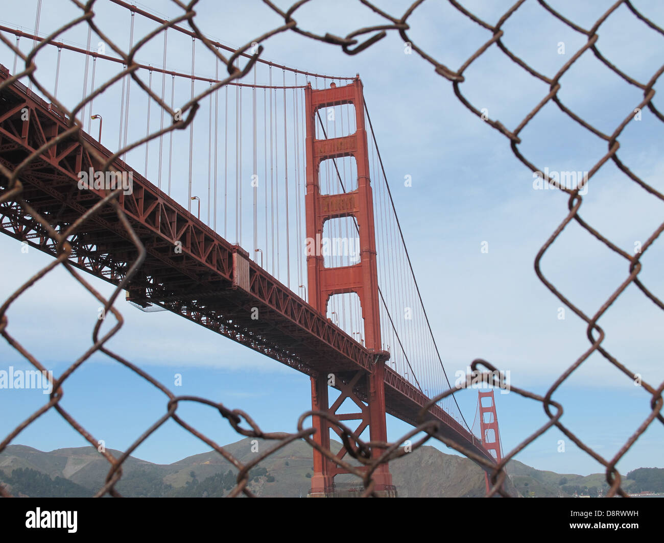 Golden gate bridge wire hi-res stock photography and images - Alamy
