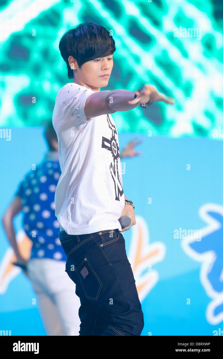 Boy group ZE:A performed at a disabled persons sports meeting in Seoul ...