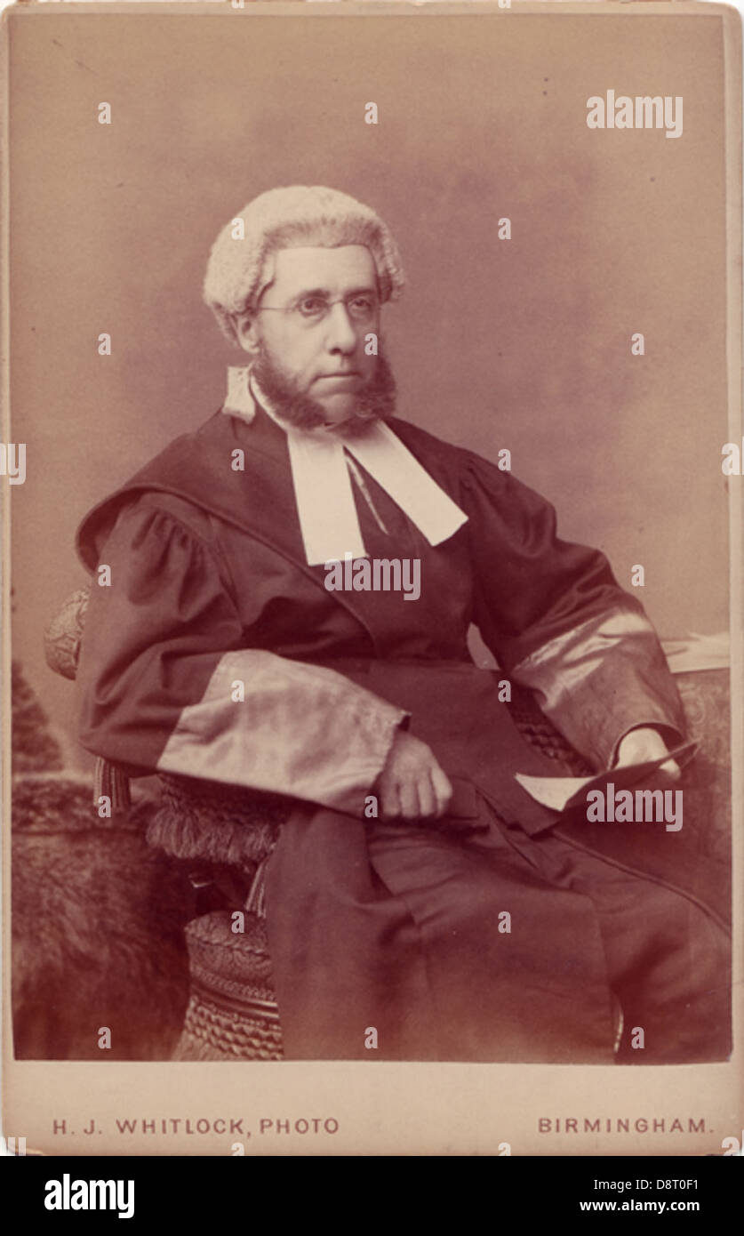 Judge dress hi-res stock photography and images - Alamy