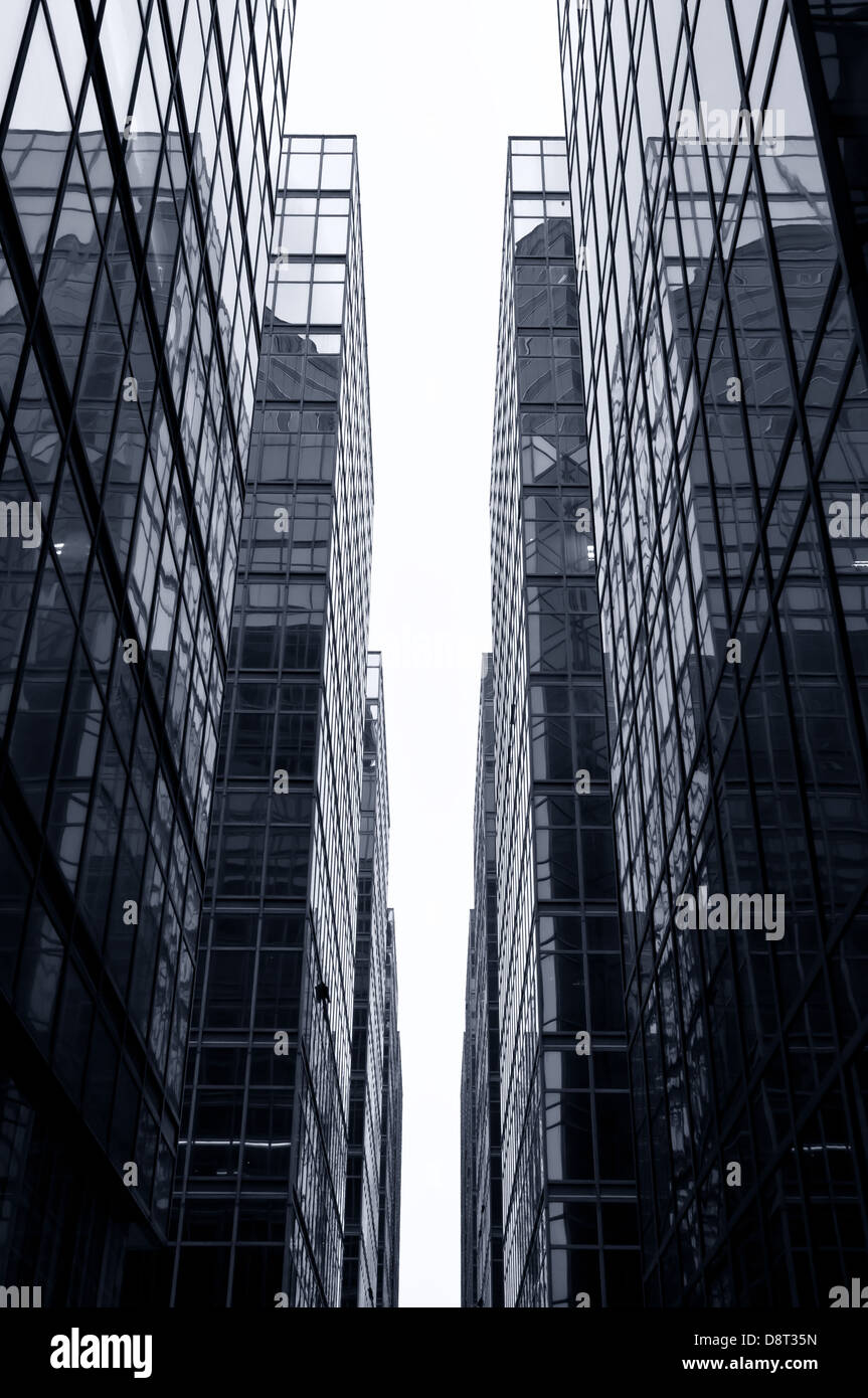 Mirrored office towers, Hong Kong Stock Photo - Alamy