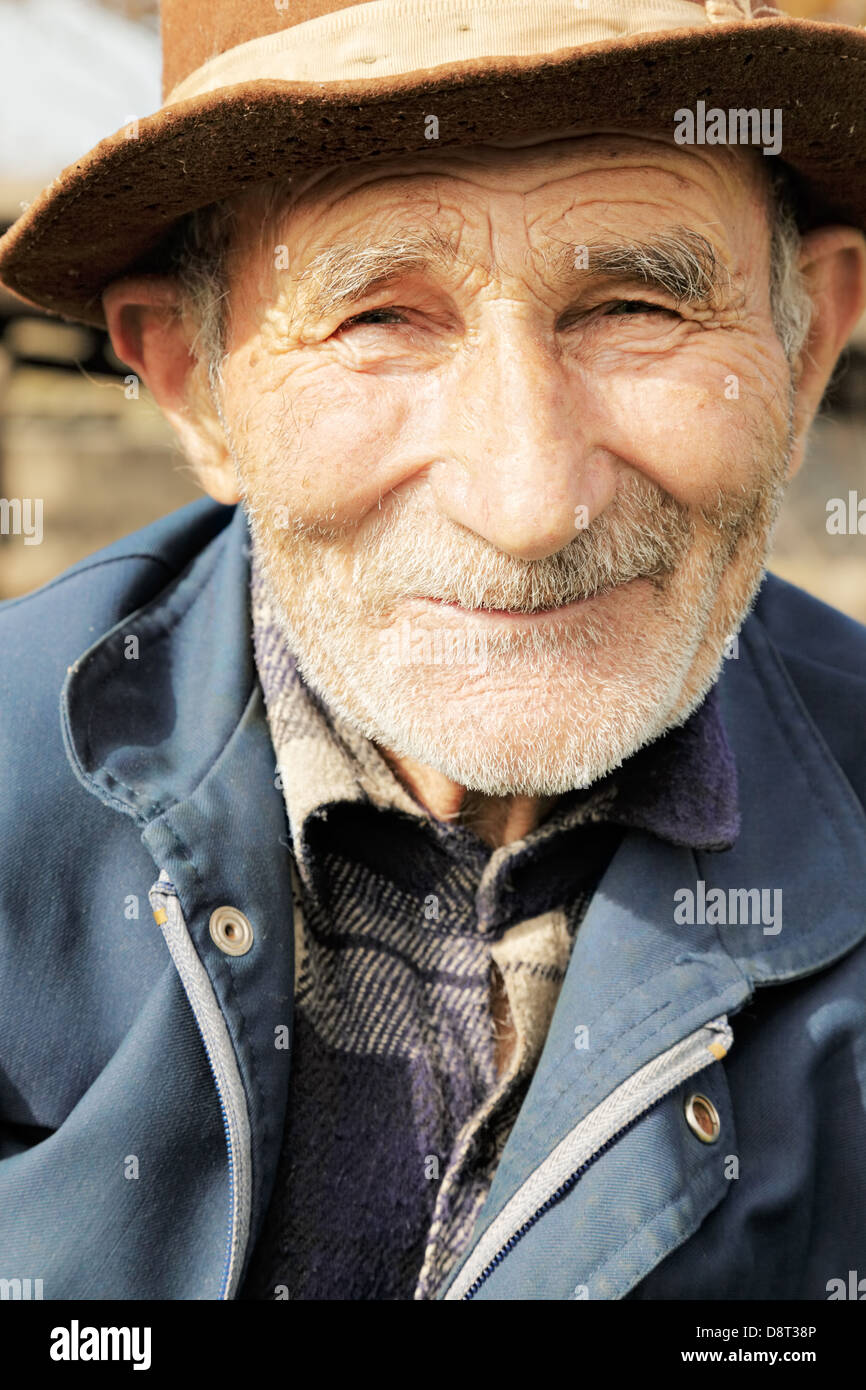 Smiling old man in hat hi-res stock photography and images - Alamy