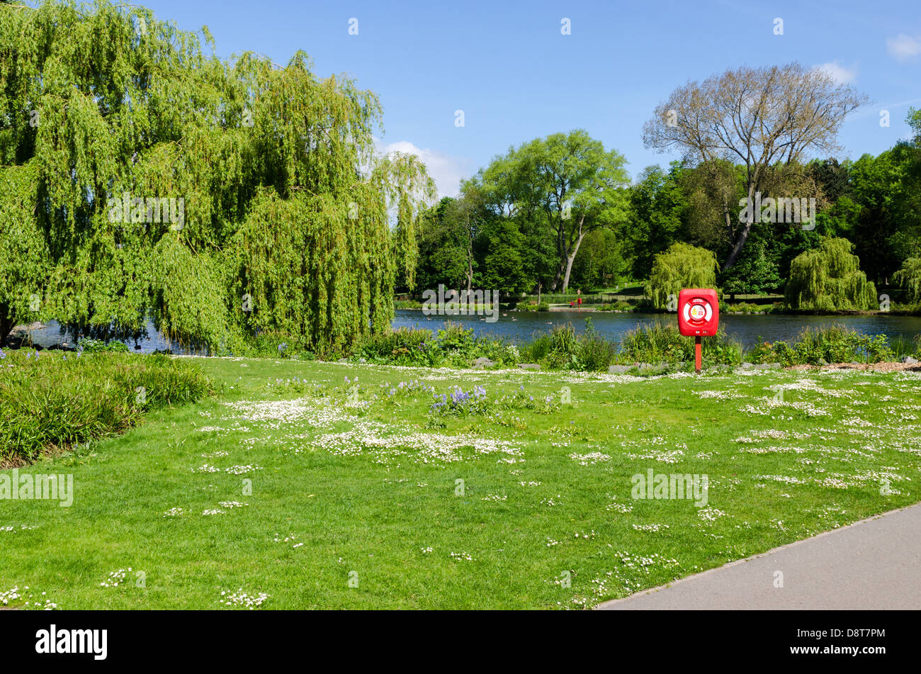 The lake at Handsworth Park in Handsworth, Birmingham Stock Photo - Alamy