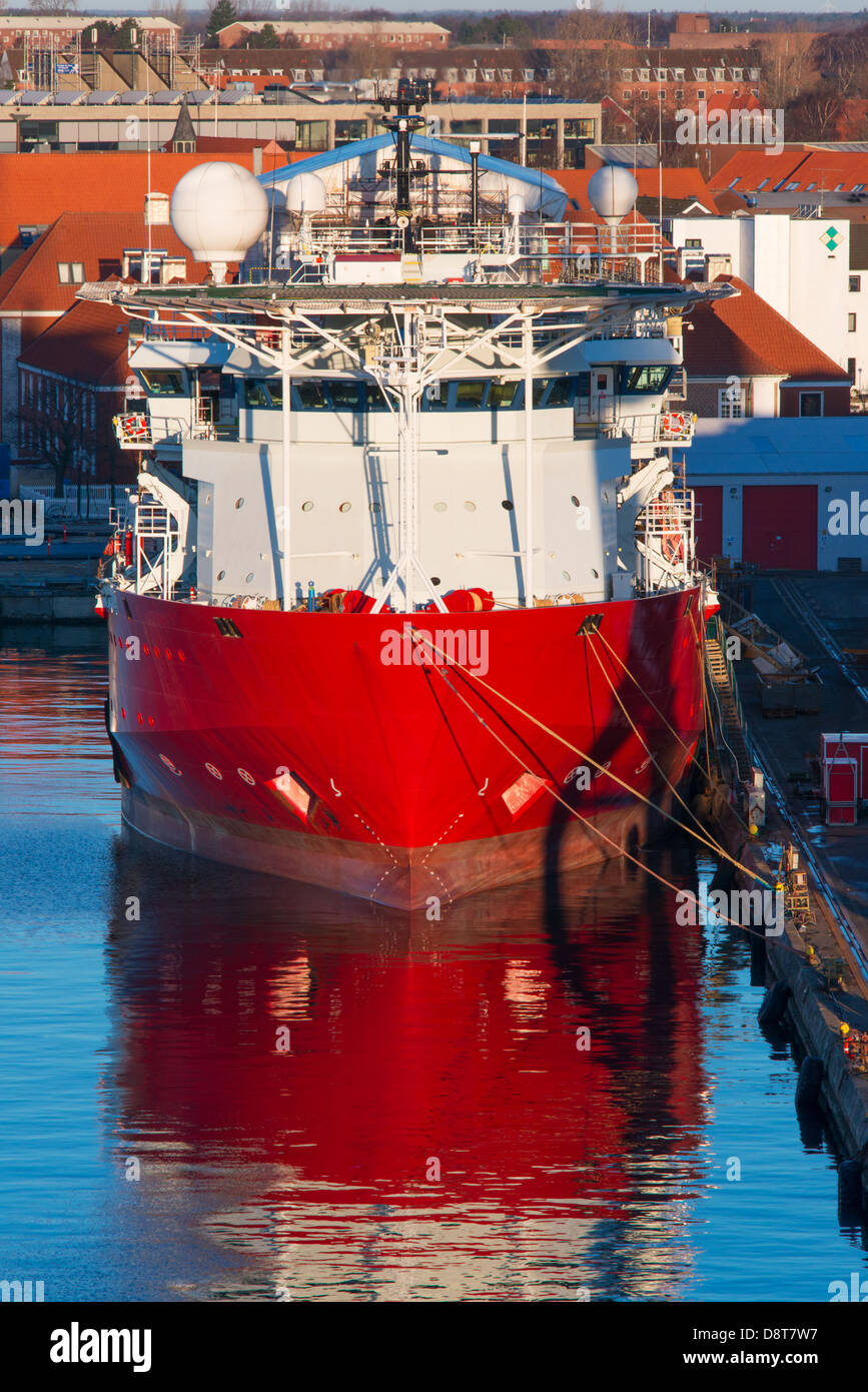 Red cargo ship Stock Photo - Alamy