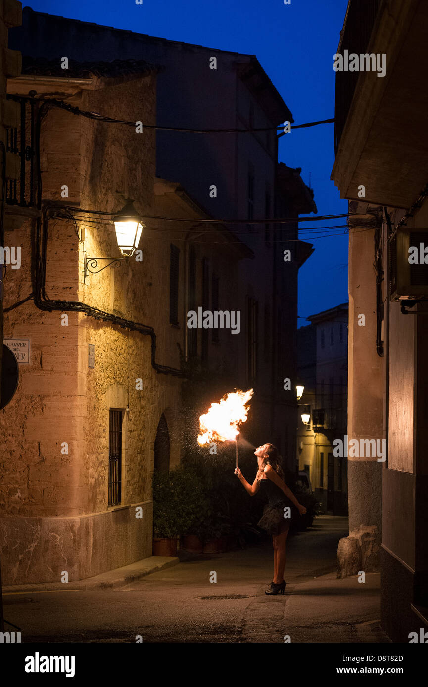 Female fire eaters performing hi-res stock photography and images - Alamy