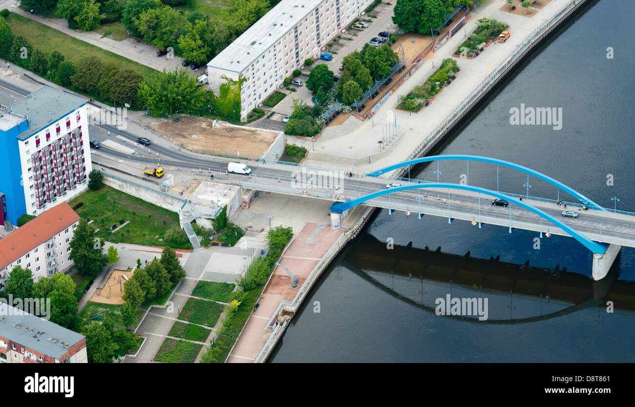 View of the border city Frankfurt (Oder) with the border river Oder and ...