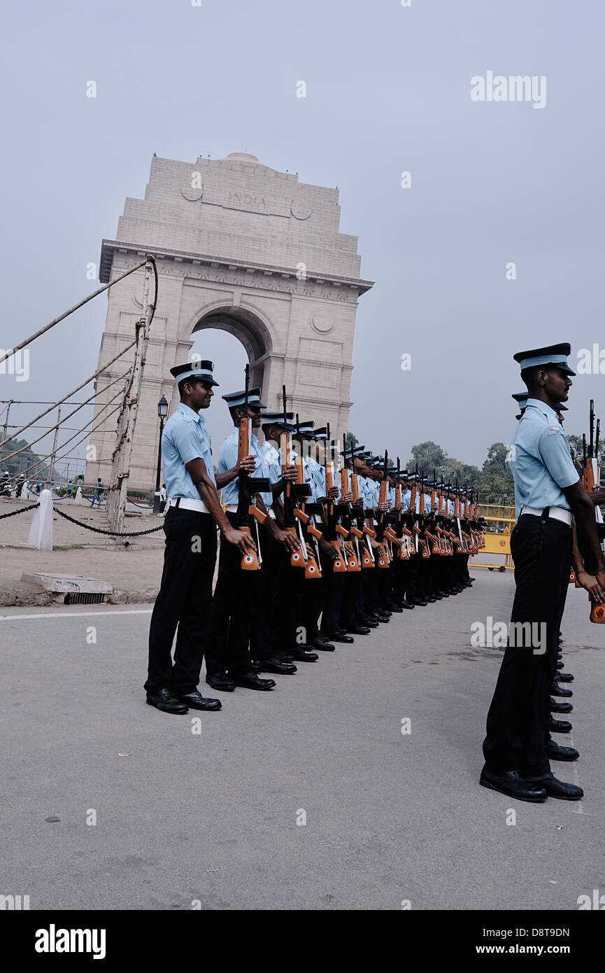 India gate delhi monsoon hi-res stock photography and images - Alamy