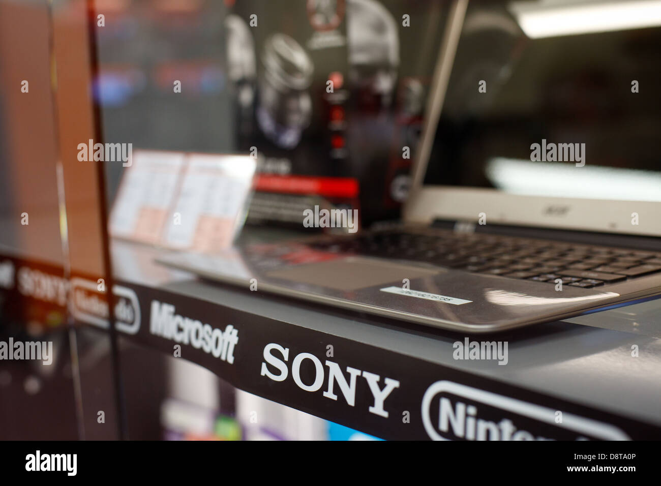 Microsoft store uk hi-res stock photography and images - Alamy