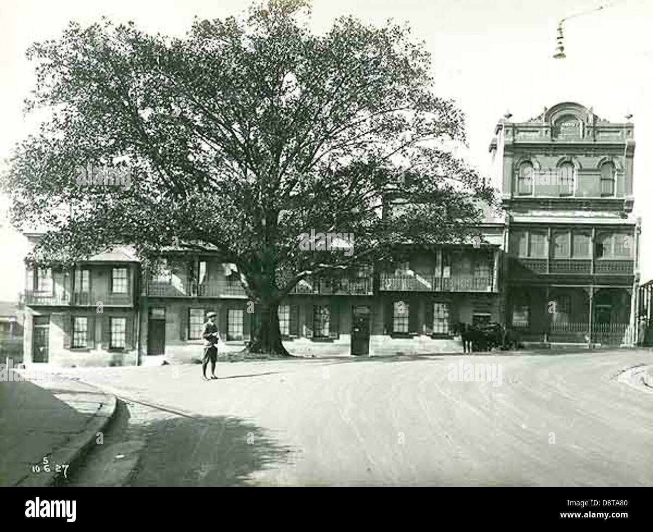 Upper Fort Street, The Rocks 1927 Stock Photo - Alamy