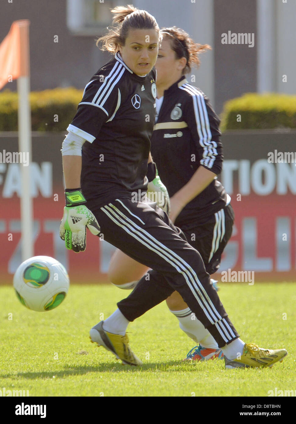 Keeper Nadine Angerer (L) practices during training of the German women ...