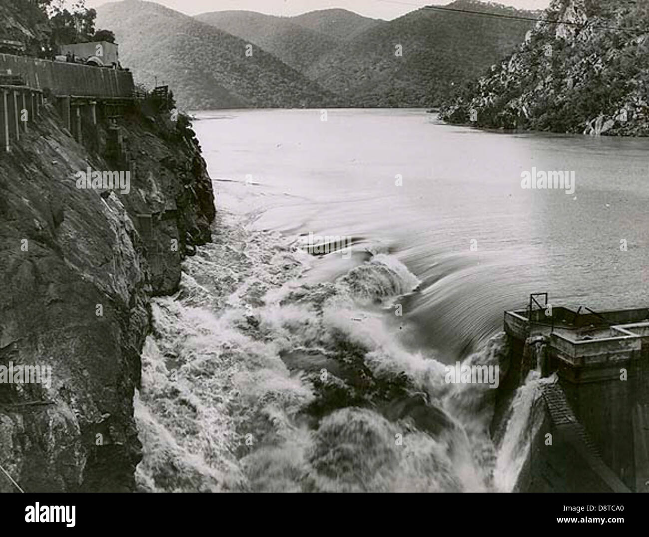 Burrinjuck dam hi-res stock photography and images - Alamy