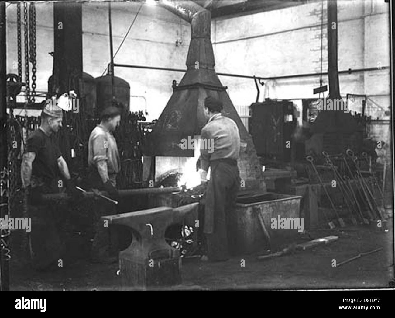 Blacksmiths at work hi-res stock photography and images - Alamy