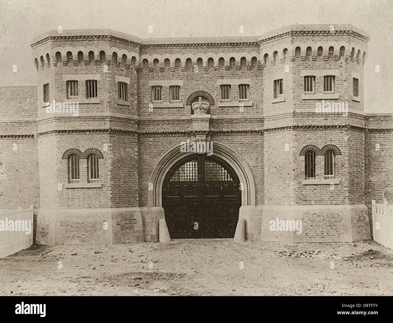 Prison gates hi-res stock photography and images - Alamy