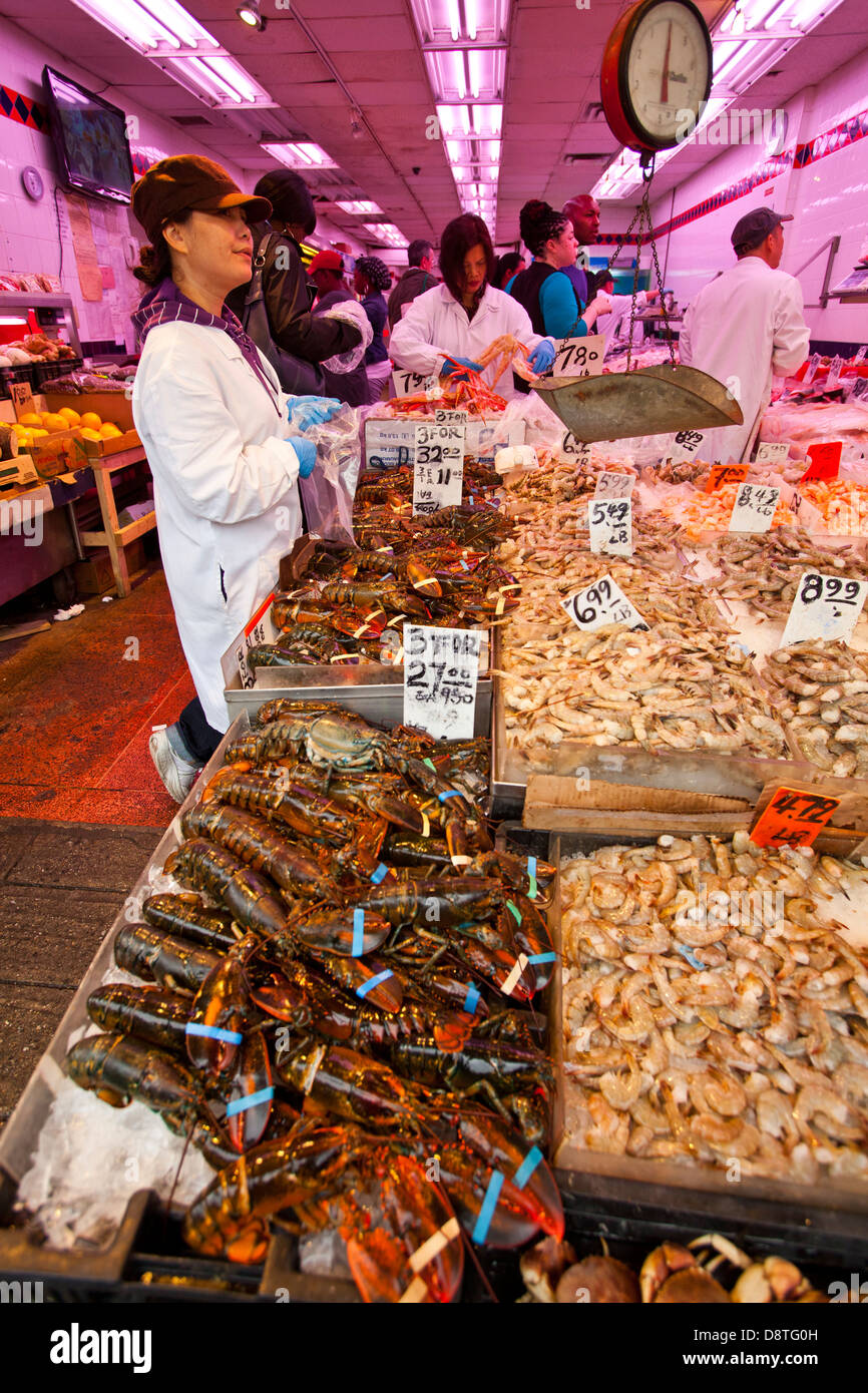 Fish market chinatown canal street hi-res stock photography and images ...