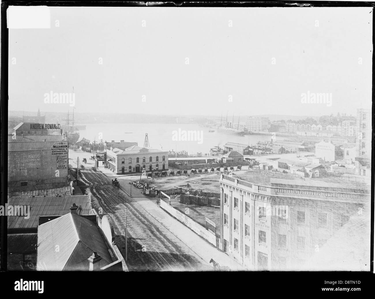 View down George Street towards Circular Quay showing the Paragon Hotel ...