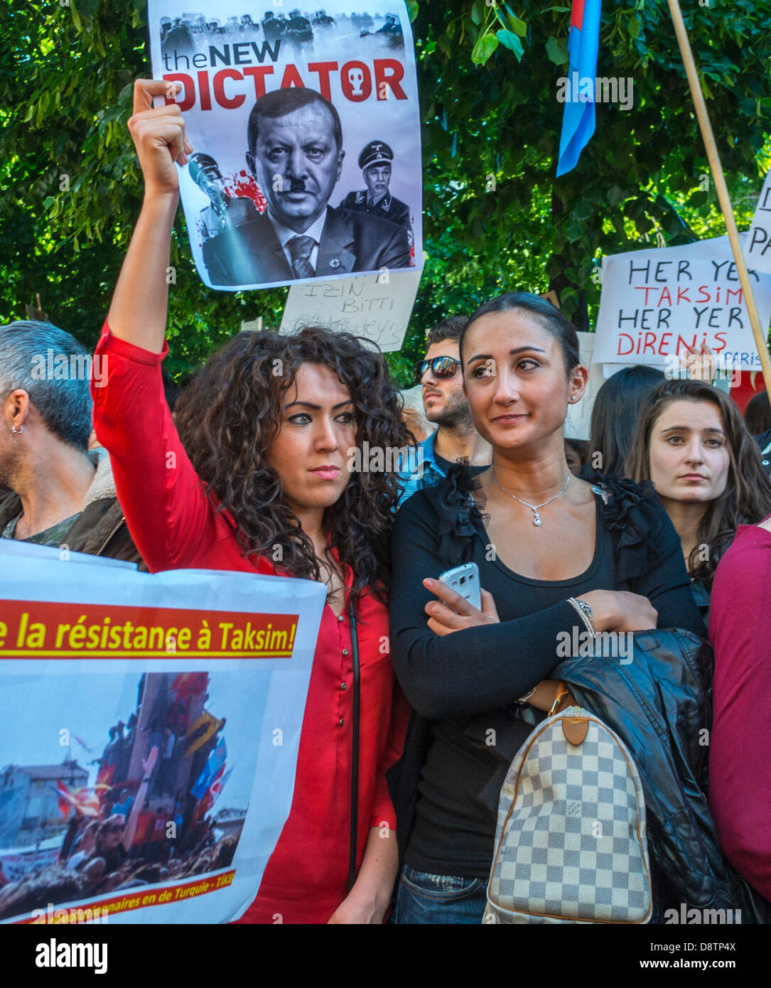 Turkish People's Instagram, Twitter & Facebook on IDCrawl