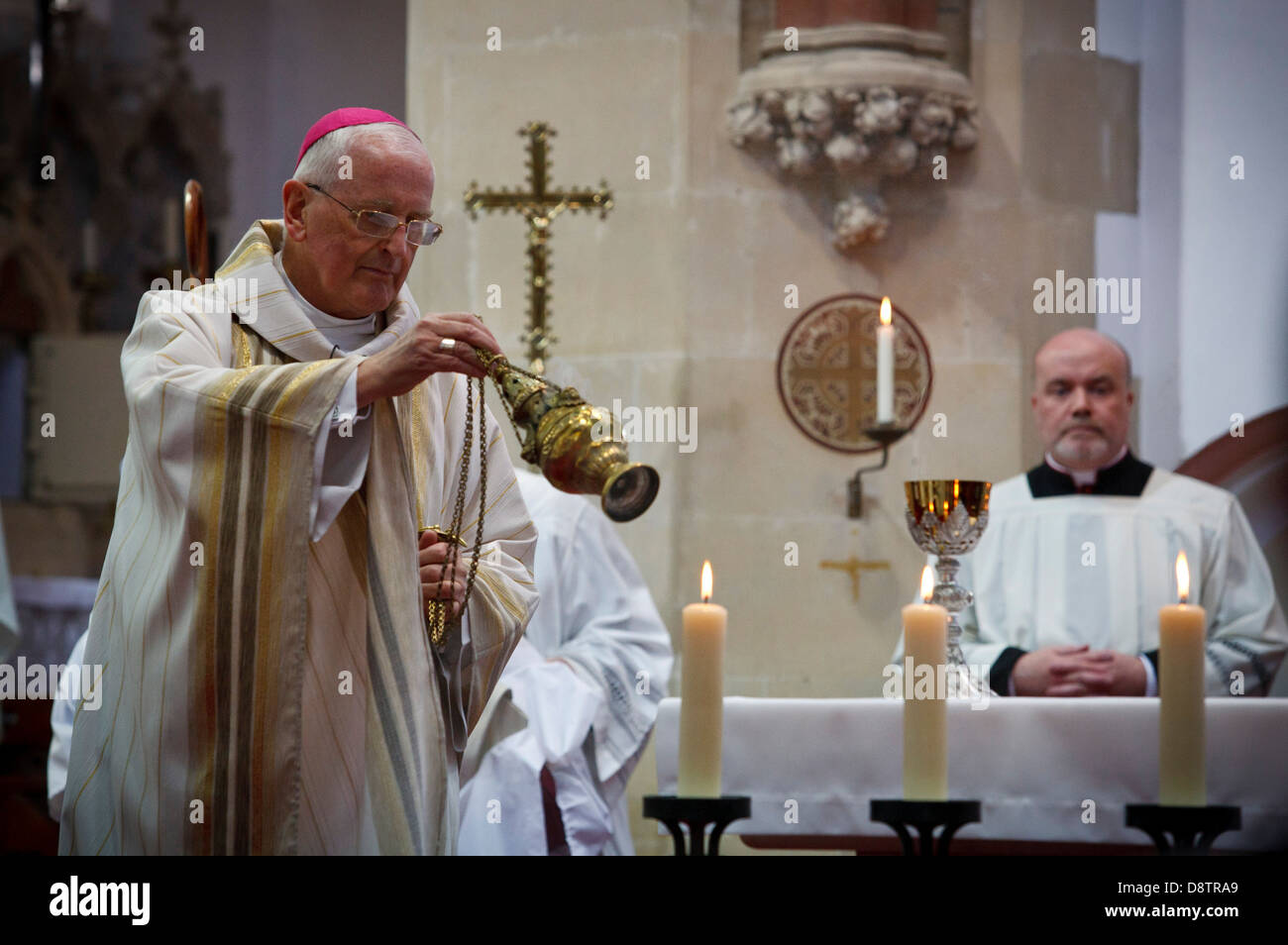Thurible hi-res stock photography and images - Alamy