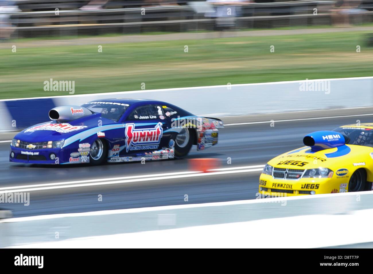 Funnycars hi-res stock photography and images - Alamy