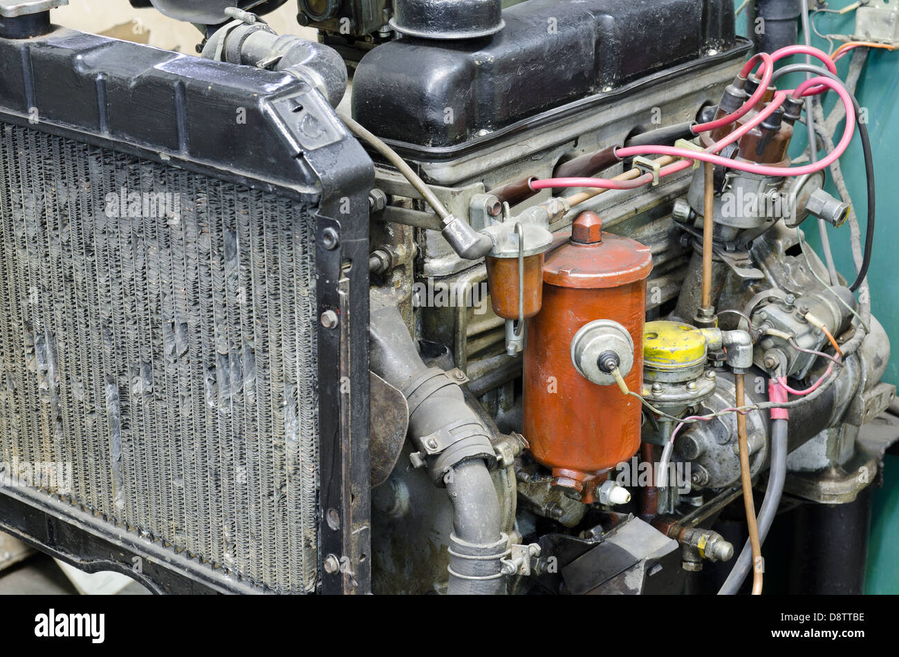 an old broken engine Stock Photo - Alamy