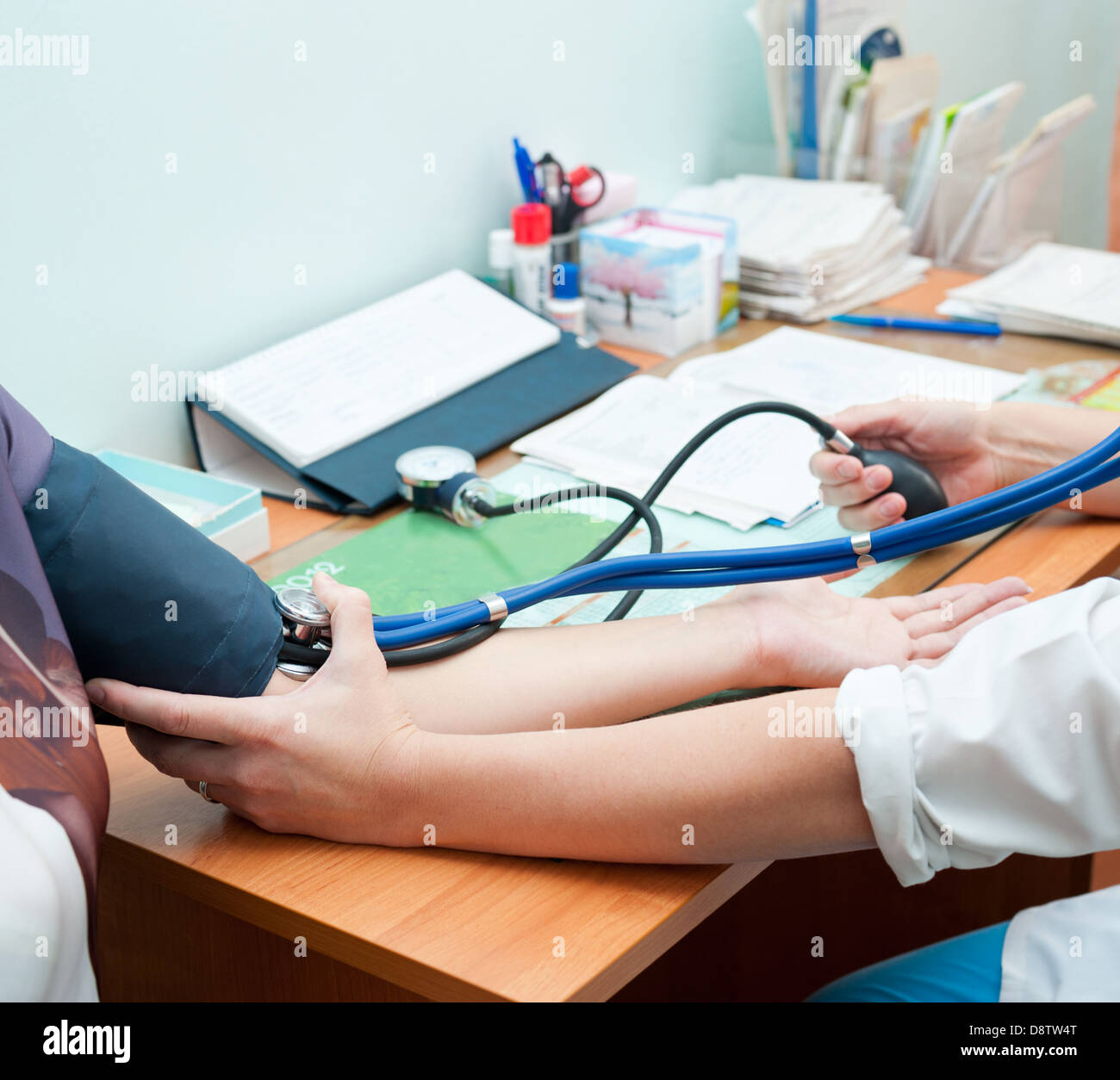 Doctor takes blood test hi-res stock photography and images - Alamy
