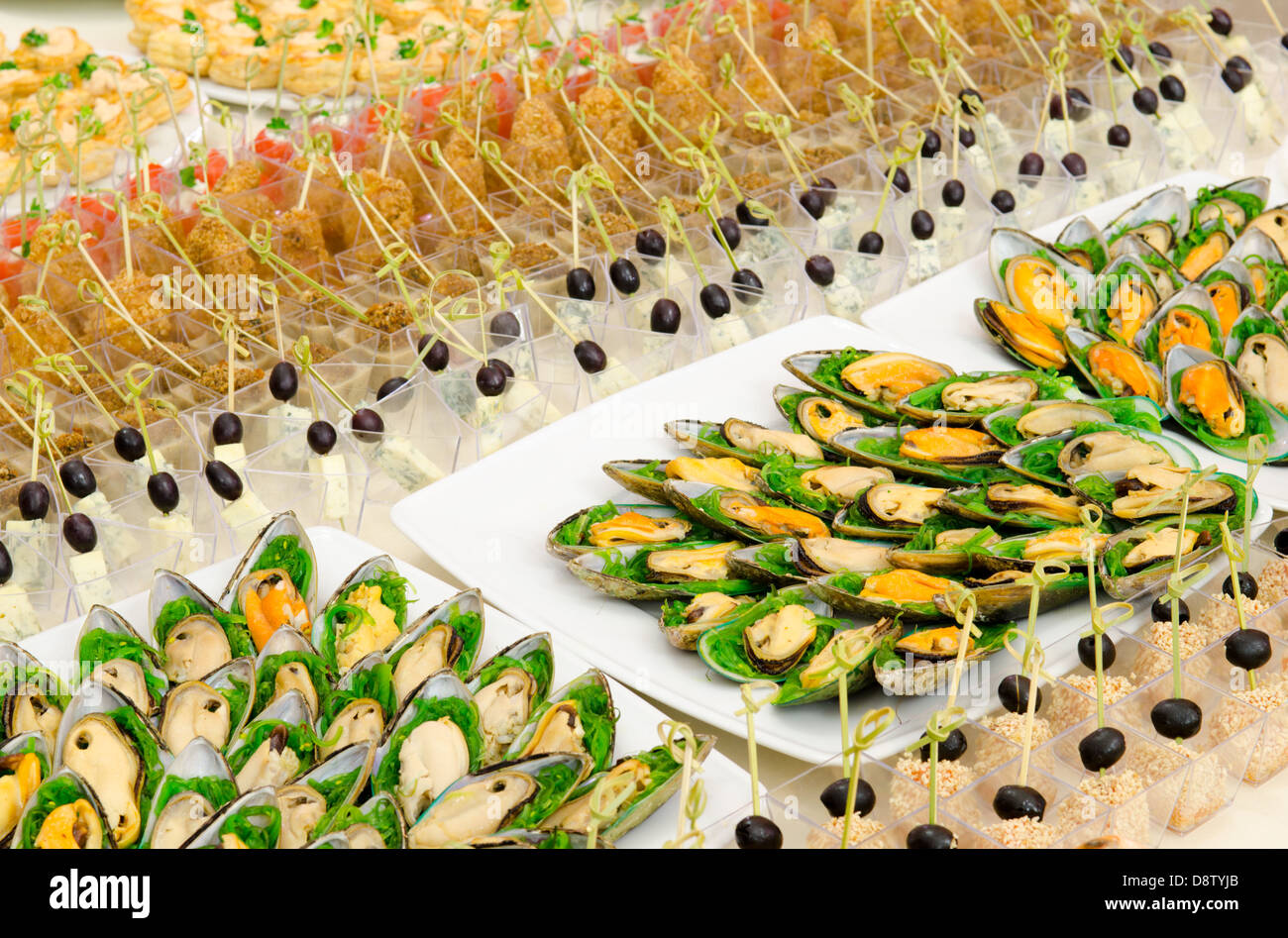 Oyster buffet hi-res stock photography and images - Alamy