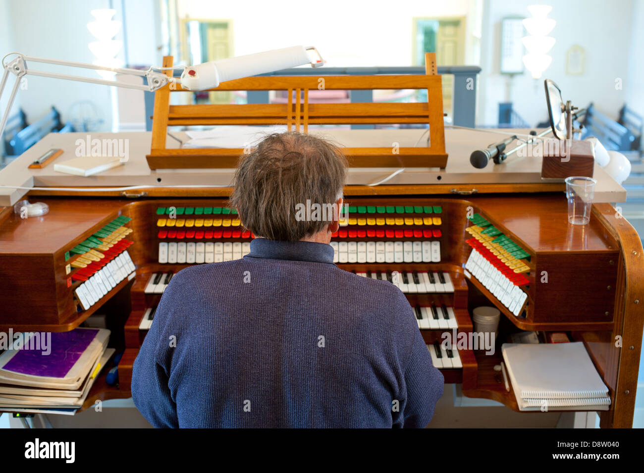 The organ player hi-res stock photography and images - Alamy