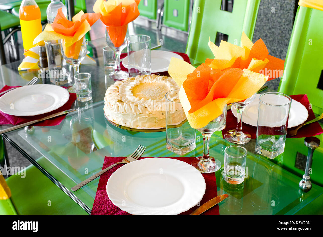 cafe glass table Stock Photo - Alamy